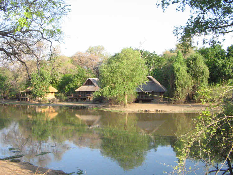 Mfuwe Lodge, in South Luangwa National Park, Zambia- mfuwep1.htm